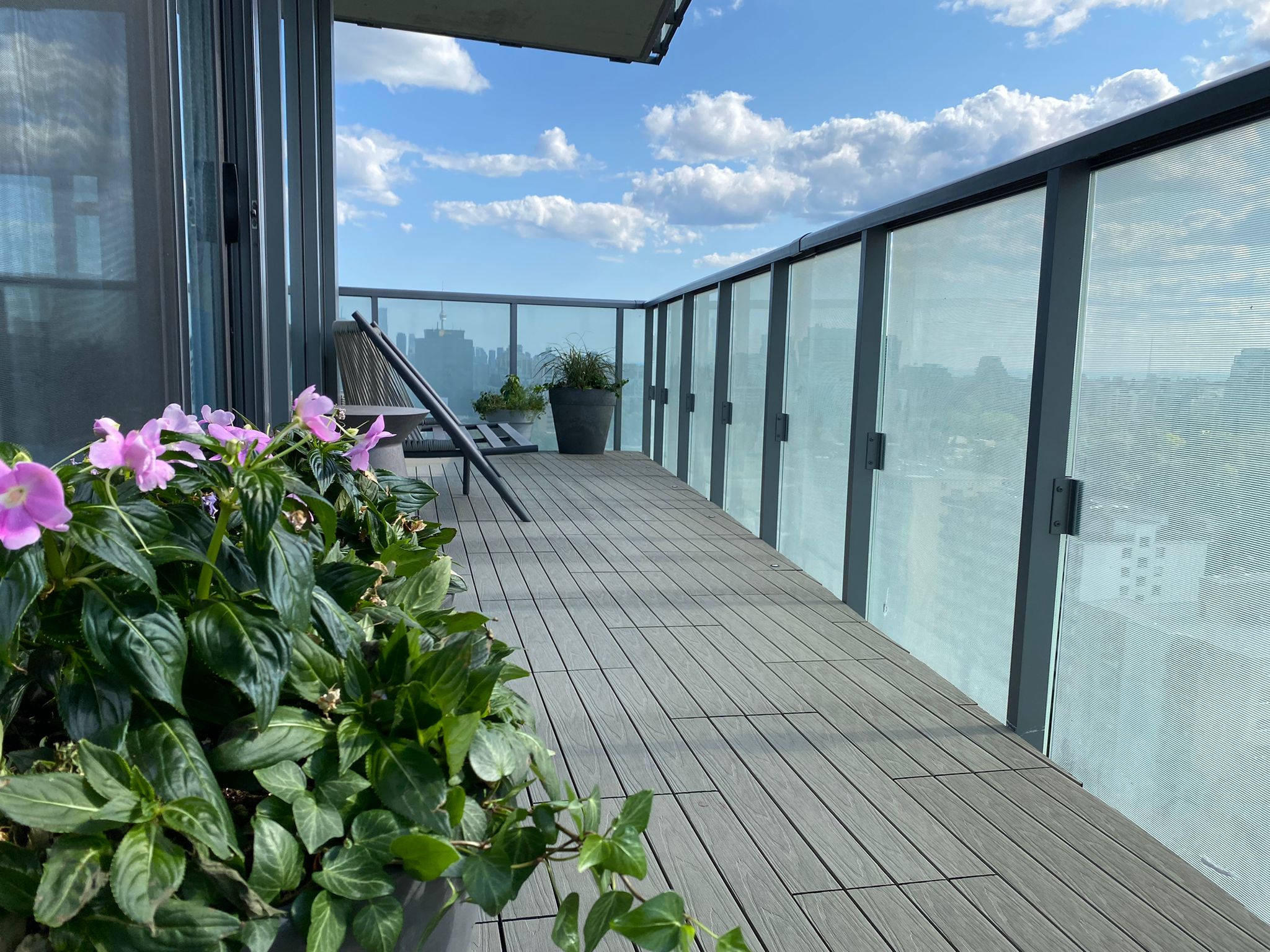 8 Simple Balcony Flooring ideas - Skyscapes Urban Outdoor Flooring